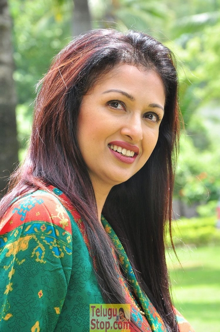 Gouthami Tadimalla Sandeep Bhatia