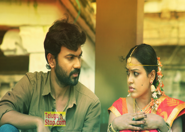 Aavu Puli Madyalo Prabas Pelli Movie Stills