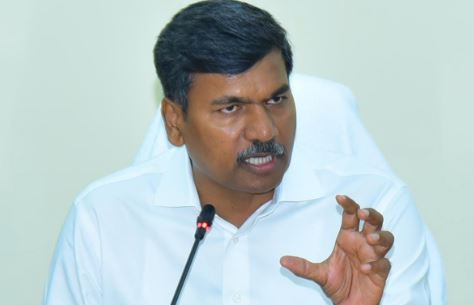 మాజీమంత్రి పల్లె రఘునాథ్ రెడ్డిపై ఎమ్మెల్యే శ్రీధర్ రెడ్డి ఫైర్