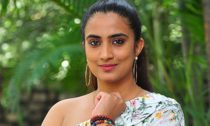 Rushika raj : ఏంటి.. బాహుబలిలో అనుష్క నటించలేదా.. ఆమె డూప్ నటించిందా