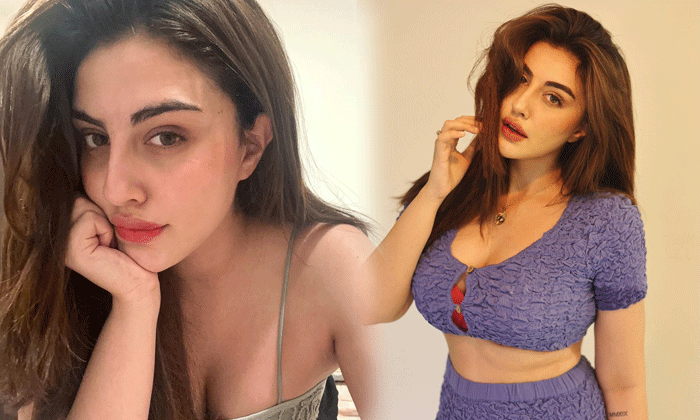 Actress Samreen Kaur looks drop dead gorgeous in this hot look