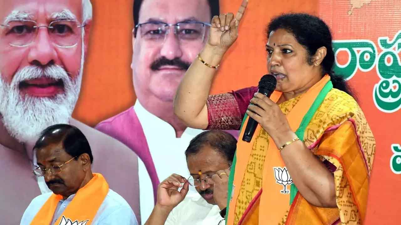 Vizag steel plant : BJP Chief Purandeswari in catch 22 situation - Andhra Pradesh, Bjp ...