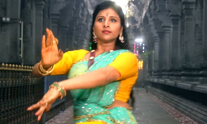 సాయితేజ్ చేతుల మీదుగా హారతి.. శ్రీకాళహస్తి ఆలయ ఆచార వ్యవహారాల విషయంలో ...