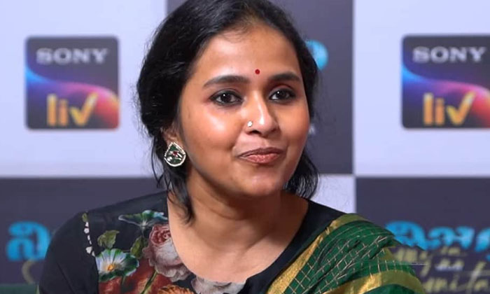 Sharwanand : పెళ్లైన సింగర్ తో ప్రేమలో పడి రెండో పెళ్లి ...