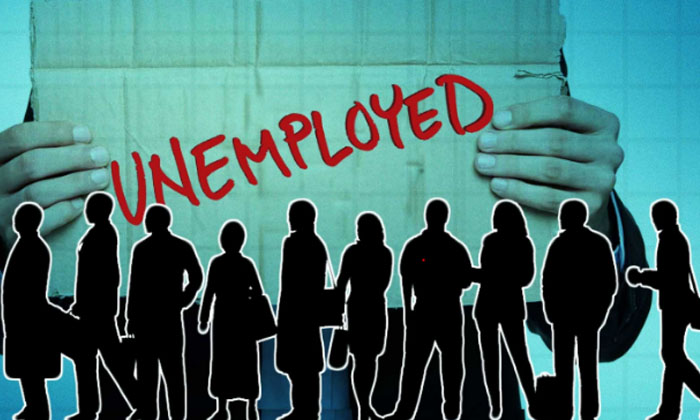 ఓరి నాయనో.. సింగిల్ జాబ్ కోసం ఎగబడిన వేలాదిమంది నిరుద్యోగులు ...